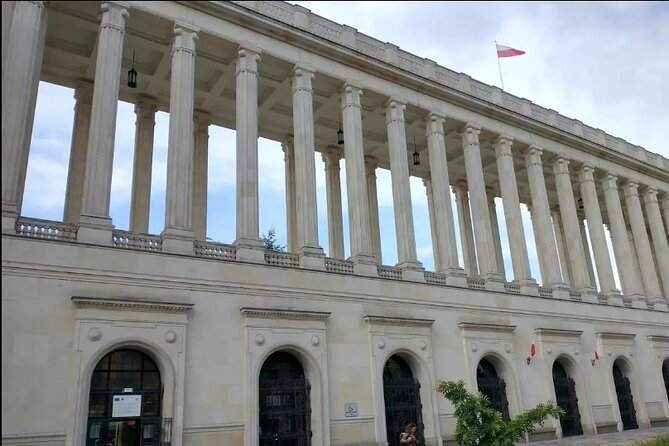 Life Behind the Iron Curtain Warsaw Walking Tour - Meeting and End Points