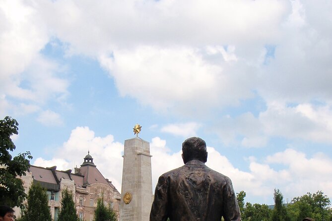 Lives of Hungarians Under Communist and Capitalist System - Life Under Communism