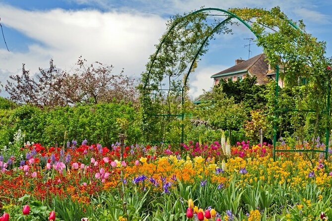 Monet's Enchanted Giverny - Exploring Monets Beloved Home