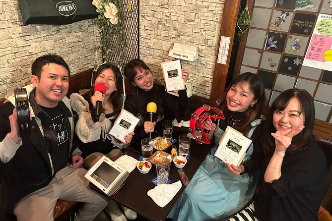 Night Tour in Tokyo Shimbashi With Bar Drinks and Local Guide - Meeting and End Points