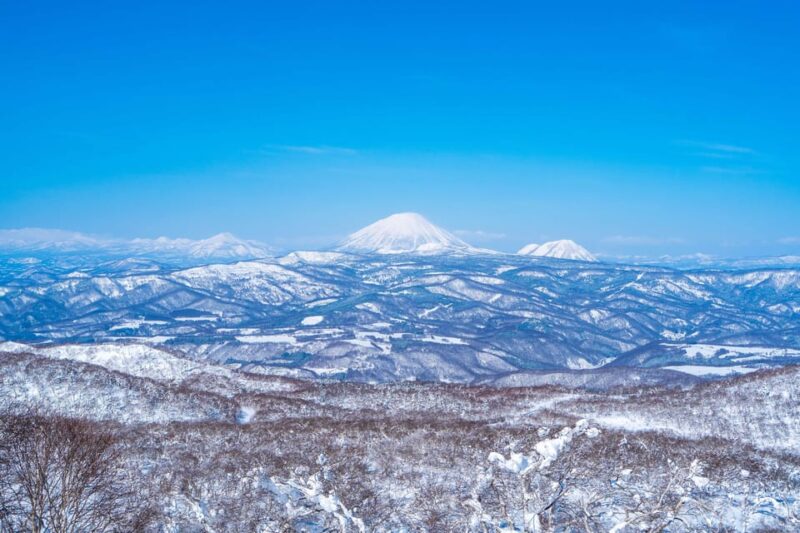 Noboribetsu: Orofure Pass Snowshoeing Tour - Experience Highlights