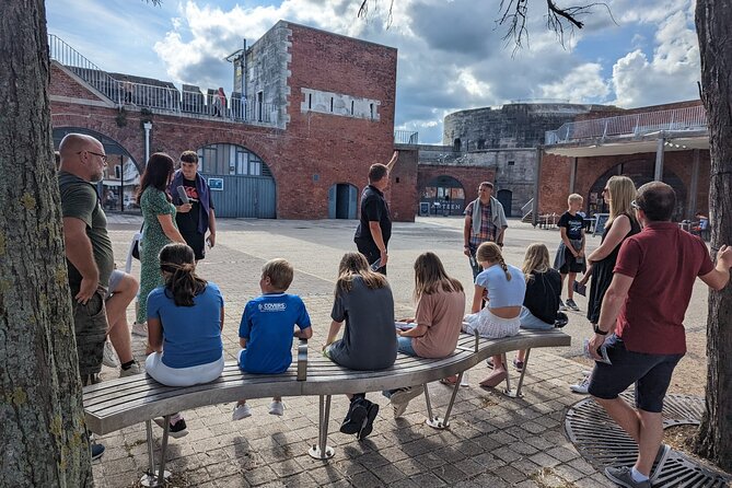 Old Portsmouth Historical Walking Tour - an Infernal Den of Diabolical Demons - Exploring the Round Tower