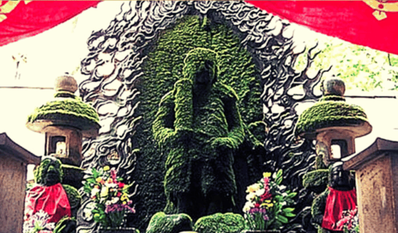 Osaka: Hotspots and Hidden Gems Guided Walking Tour - Meeting Point and Logistics