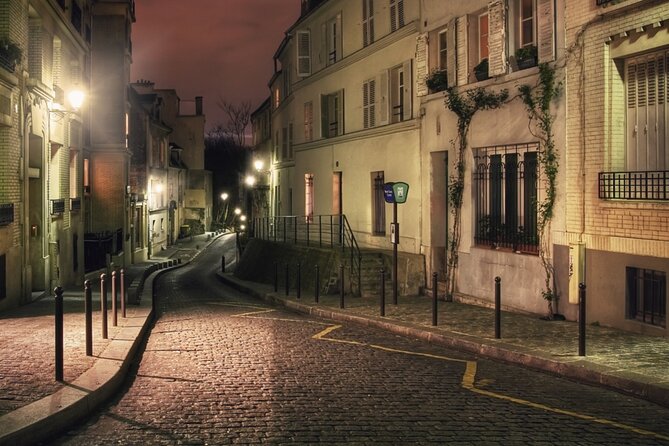 Paris Mona Lisa Murder Exploration Game and Tour - Getting to the Starting Point