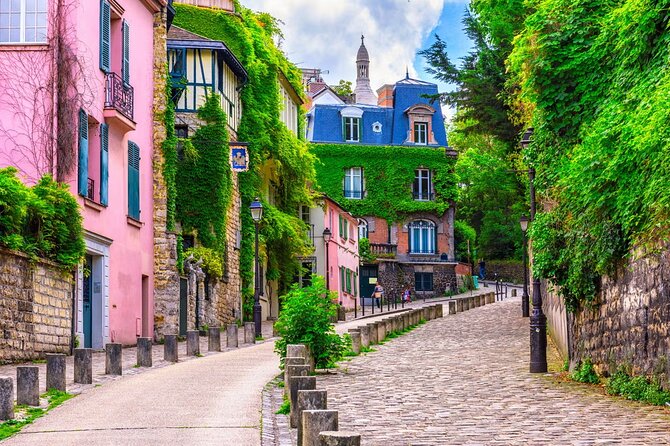 Paris Private Montmartre Tour Review - Experiencing the Bohemian Atmosphere at Place Du Tertre