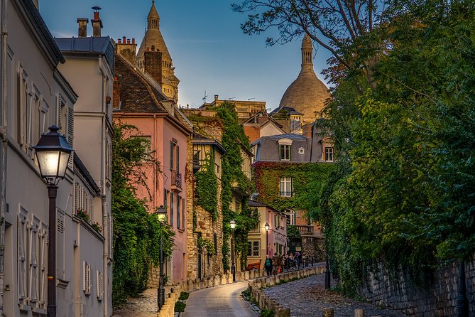 Paris Walking Tours: Discover Paris Iconic Sites and Secret Spots - Uncover the Treasures of the Louvre