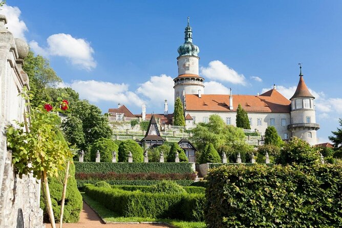 Prague Mini-Breweries Beer Tour With Czech Appetizers - Meeting and Pickup Information