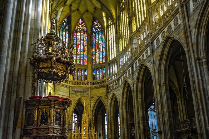 Prague Private Custom Full-Day Tour: Prague Castle and Old Town - Itinerary and Experience