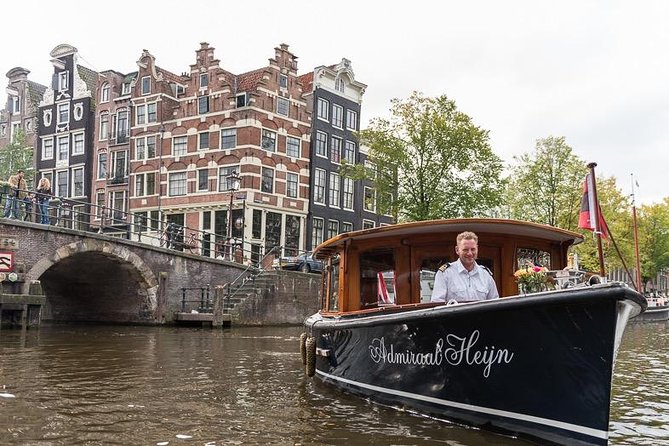 Private Boat Tour on a Electric Saloon Boat - Meeting and Pickup