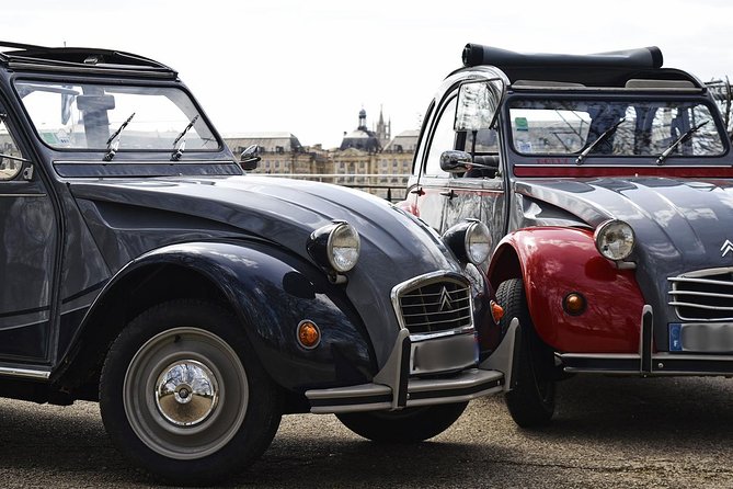 Private City Tour of Bordeaux in a Citroën 2CV - 1h30 - Guide Experience and Feedback
