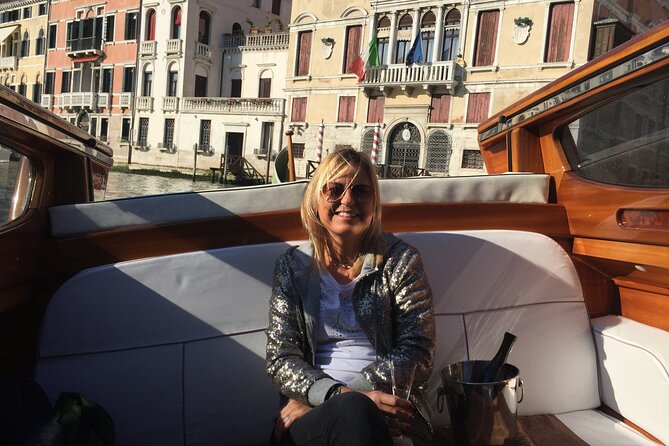 Private Departure,Transfer: Venice Cruise Terminal to Marco Polo Airport - Meeting and Pickup Information