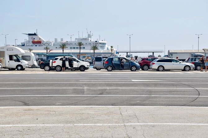 **Private Door to Door Airport Split Transfer up to 15 People** - Inclusions