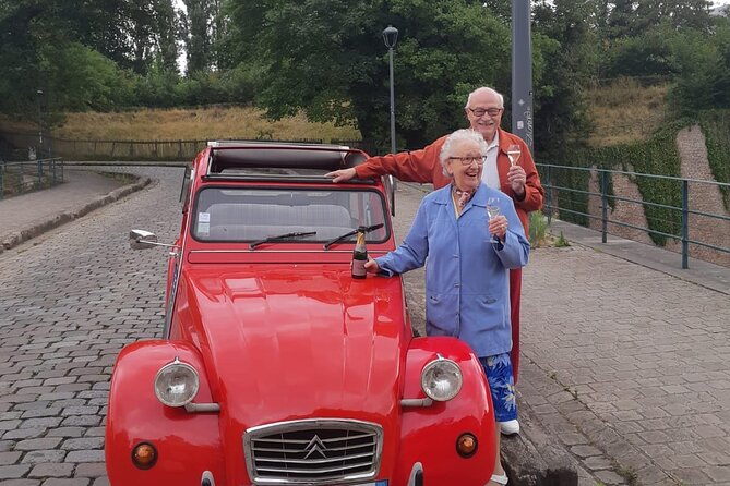 Private Lille Tour by Classic Convertible 2CV With Champagne - The Charm of the Classic 2CV