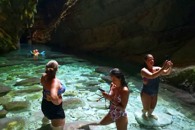 Private Speedboat Tour to Sakarun Bay and Golubinka Cave - Discovering the Sunken Secrets: Snorkeling Over a Shipwreck