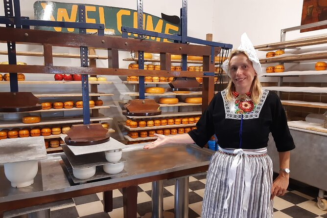Private Tour of Simonehoeve Cheese Farm and Clog Factory - Operating Hours and Booking Information