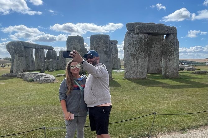 Private Tour to Stonehenge, Bath and The Cotswolds - Exploring the Charm of Bath