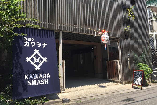 Refreshing in Asakusa! Tile-Breaking / Kawara Smash in Asakusa, Tokyo - Exploring the Activity in Asakusa
