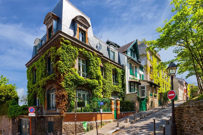 Romantic Montmartre: Lost Lovers of Paris Exploration Game - Highlights of the Self-led Exploration Game
