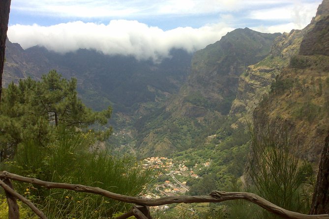 Scenic Route - Nuns Valley Tour - Included Amenities