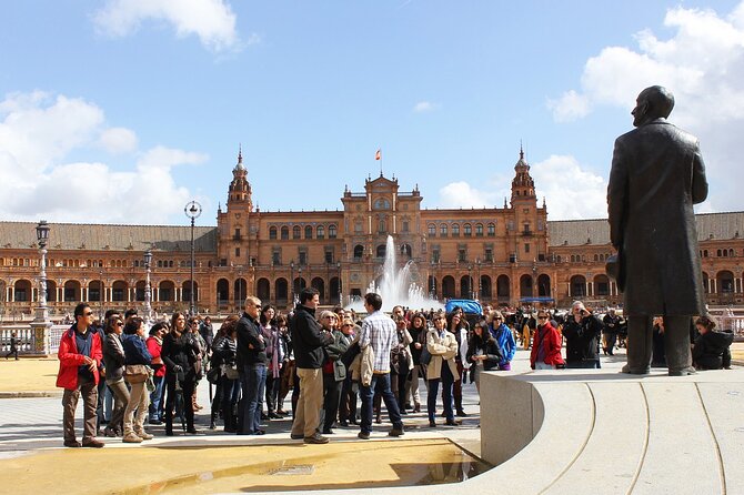 Secrets of María Luisa Park & Plaza De España Tour in Spanish - Meeting and End Points