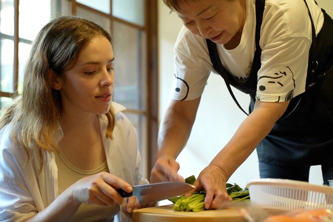 SHIRAKAWA Japanese Culture Experiences With Private English Staff - Immersive Workshops With Private English-Speaking Staff