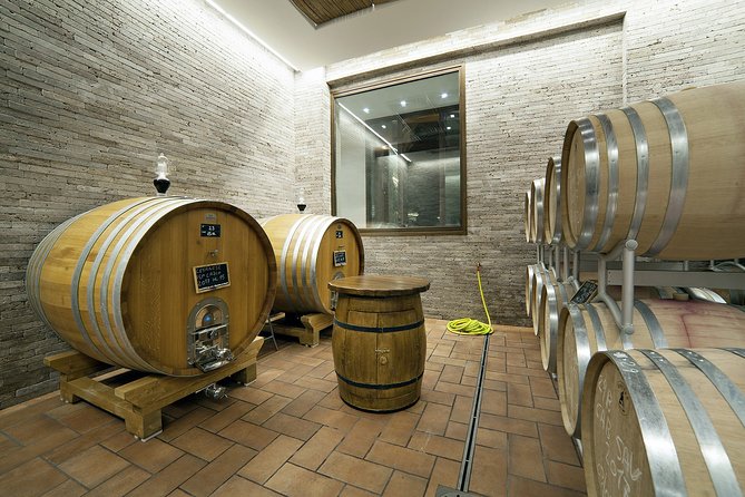 Small-Group Exclusive Winery and Wine Tasting Tour in Frascati - Meeting and Transportation