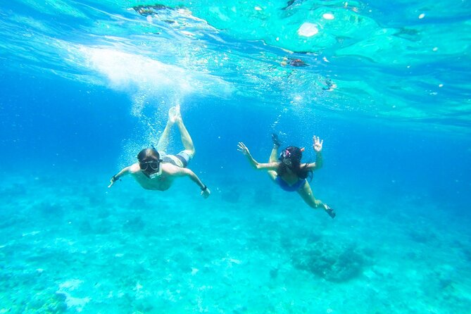 Split: Blue Lagoon, Hvar, Brač - 5 Islands Boat Tour, Small Group - Meeting and Pickup
