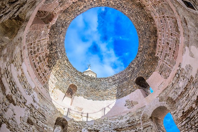 Split: Game of Thrones Tour Review - Meeting and Logistics