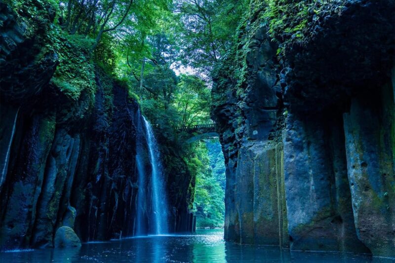 *Stay at Beppu, 2-Day Bus Tour to Takachiho From Fukuoka - Itinerary Highlights