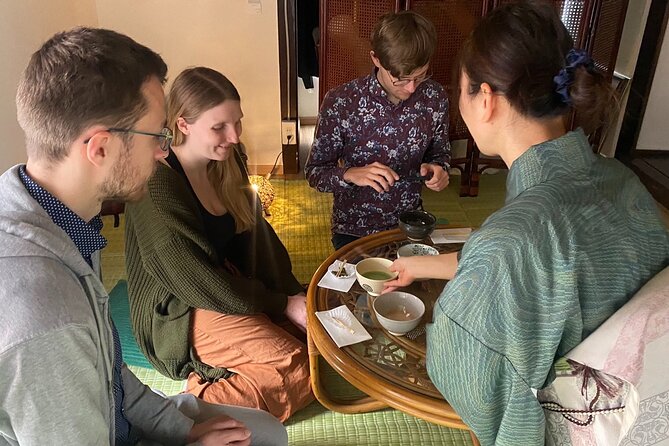 Tea Ceremony in a Century-old Japanese Town House - The Tea Ceremony Process Explained