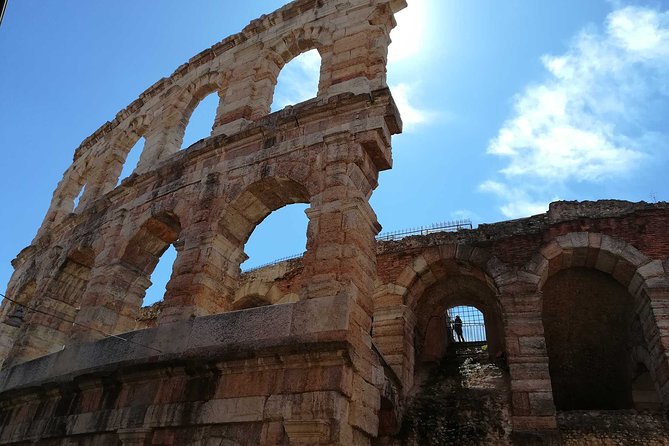 The City of Romeo and Juliet: a Self-Guided Audio Tour Through Verona - Uncovering the Romantic Legacy of Romeo and Juliet