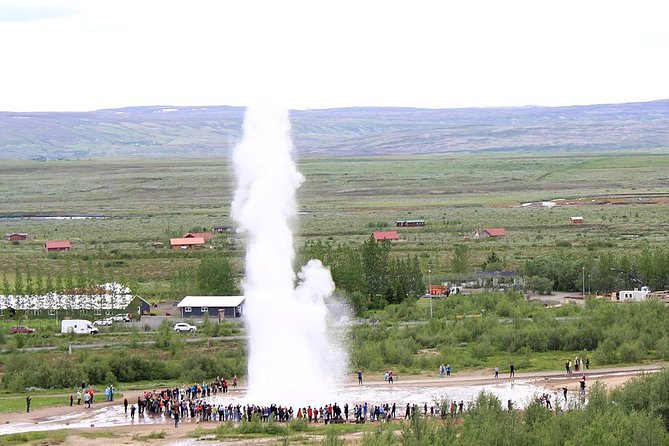The Great Round Tour: Around Iceland in 13 Days - Key Attractions and Activities