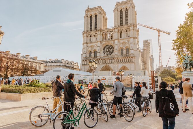 The Paris Monuments Tour Review - Location and Accessibility