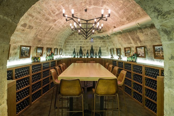 The Ultimate Wine and Cheese Tasting (10 Cheeses, 10 Wines) - Tasting Composition