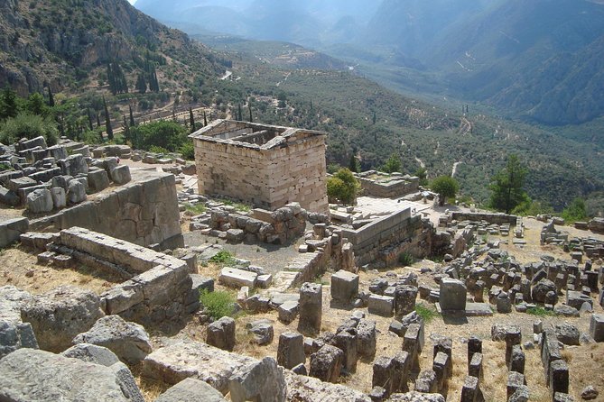 Thermopylae and Delphi Full Day Private Tour From Athens - Pickup and Logistics
