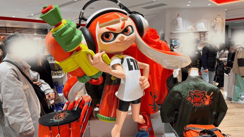 Tokyo: Anime & Manga Tour With Ramen Lunch in Shibuya - Purchasing Exclusive Souvenirs