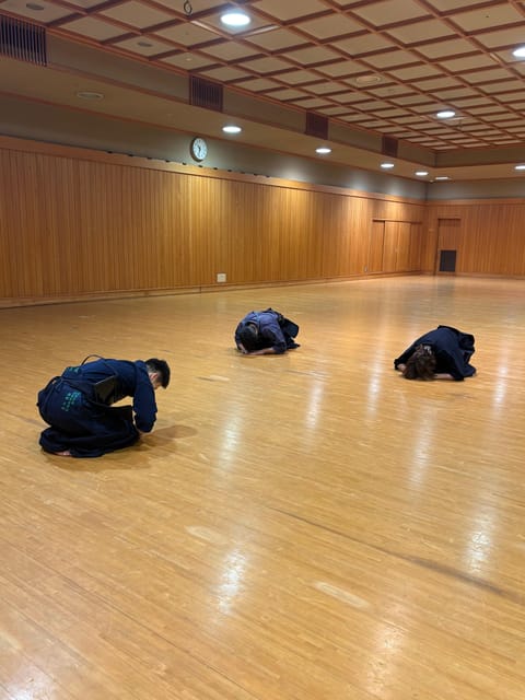Tokyo: Learn Kendo and Be a Samurai! + Free Photos - Instructor and Support