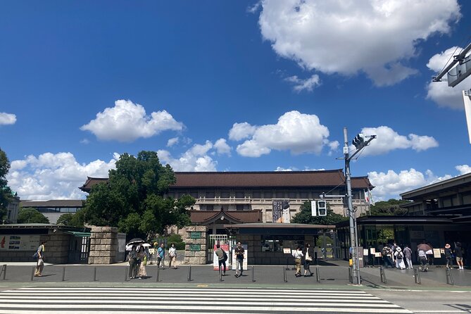 Tokyo National Museum Private Tour - Accessibility