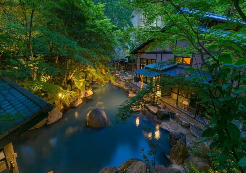 Tokyo: Private Motorcycle Day Trip to Fuji and Hakone: Onsen - Majestic Mount Fuji: Soak in the Iconic Views