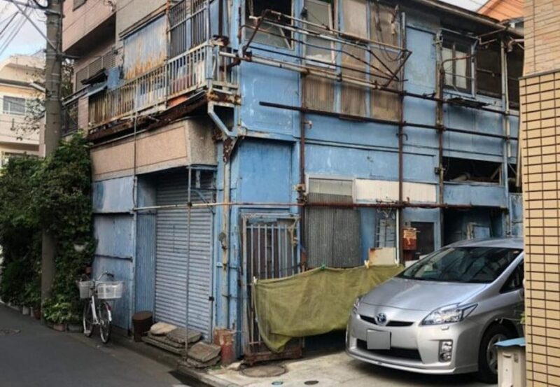 Tokyo: Shinjuku, Kawasaki, Slum & Red Light Tour With Pickup - Itinerary Details