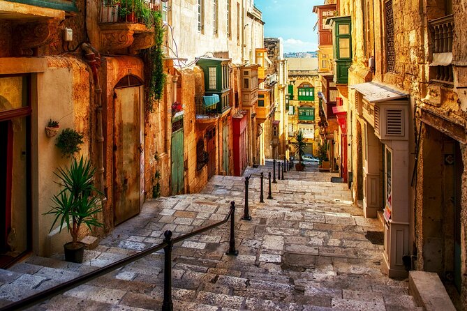 Valletta Half-Day Guided Tour With Optional Cathedral Tour - Exploring Upper Barrakka Gardens