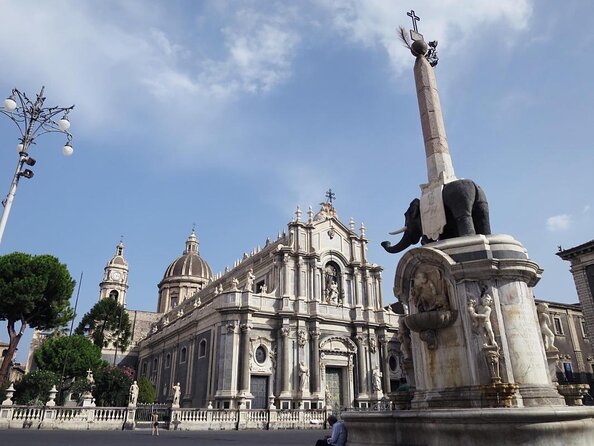 Walkingtour CATANIA - Discovering the City of Lava With a Licensed Guide - Exploring Catanias Historical Landmarks