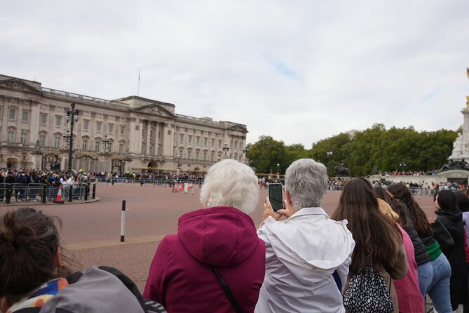 Westminster Abbey, Big Ben, Buckingham Guided Tour of London - Meeting and End Points
