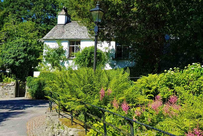 William Wordsworth: Morning Half Day Tour With an Expert Guide - Exploring William Wordsworths Life
