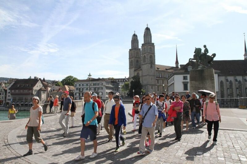 Zürich: 2-Hour Sightseeing Bus Tour - Itinerary Highlights