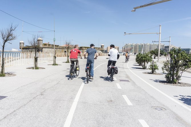 3-Hour Electric Porto Bike Tour - Inclusions