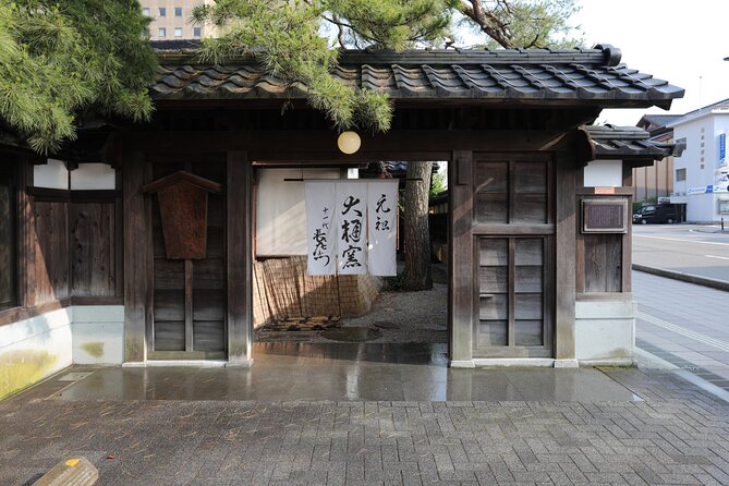 1-Day Kanazawa, Kenrokuen Garden, Samurai District & Sushi-making - Inclusions and Exclusions