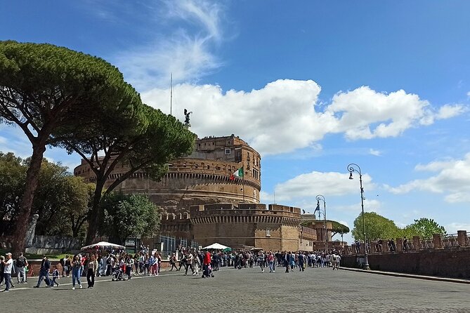 3-Hour Panoramic Luxury Golf Cart Tour in Rome - Meeting and Pickup Information