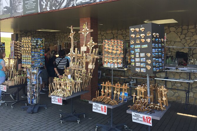 5,5 Hour Shared Tour to Hill of Crosses From Riga - Traveler Reviews and Ratings