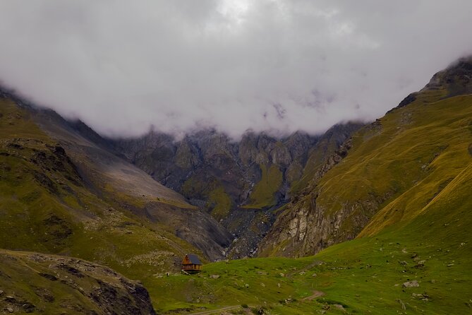 A Day Trip to Great Caucasian Mountains - Visiting the Iconic Gergeti Trinity Church